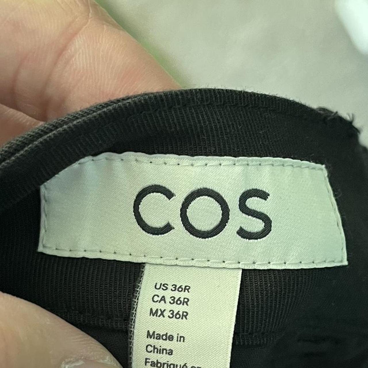 Cos Cargo Shorts Cos / 36 / dope fit and feel /... - Depop