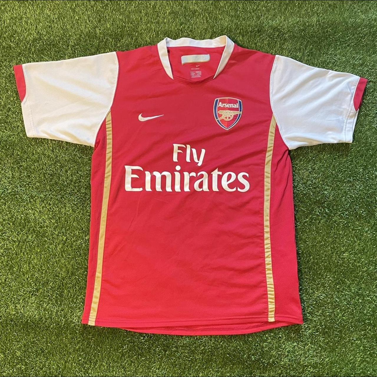Arsenal home shirts 2006-07 Size: small... - Depop