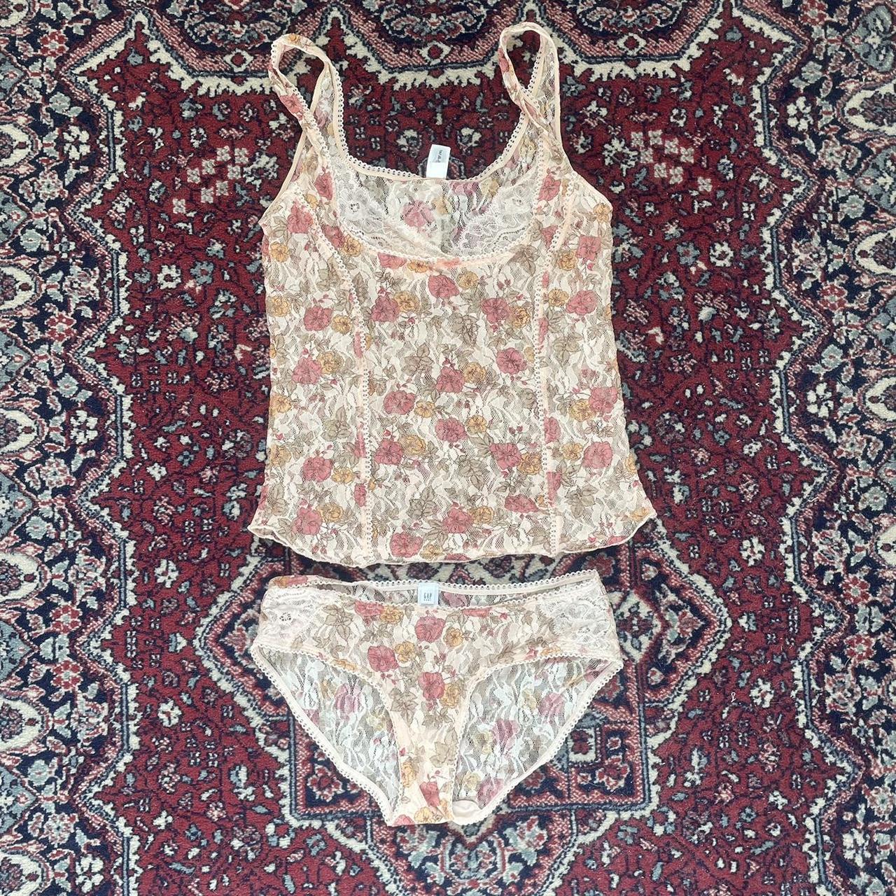 y2k lace pink gap set from 2004 size small - Depop