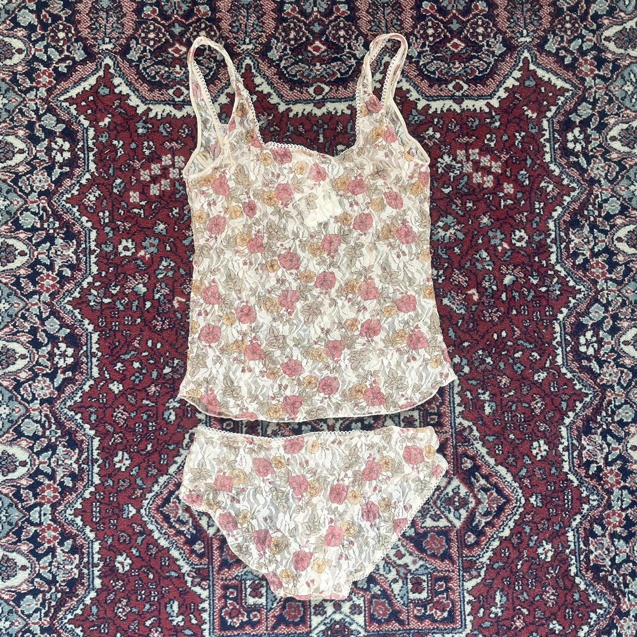 y2k lace pink gap set from 2004 size small - Depop