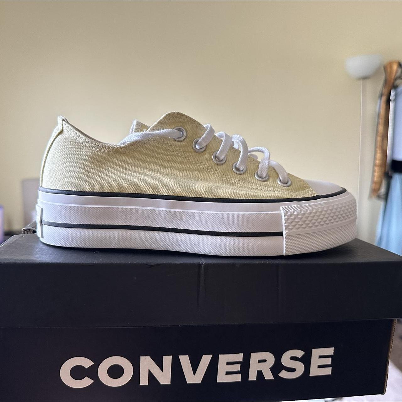 BRAND NEW YELLOW LOW TOP PLATFORM CONVERSE - Depop