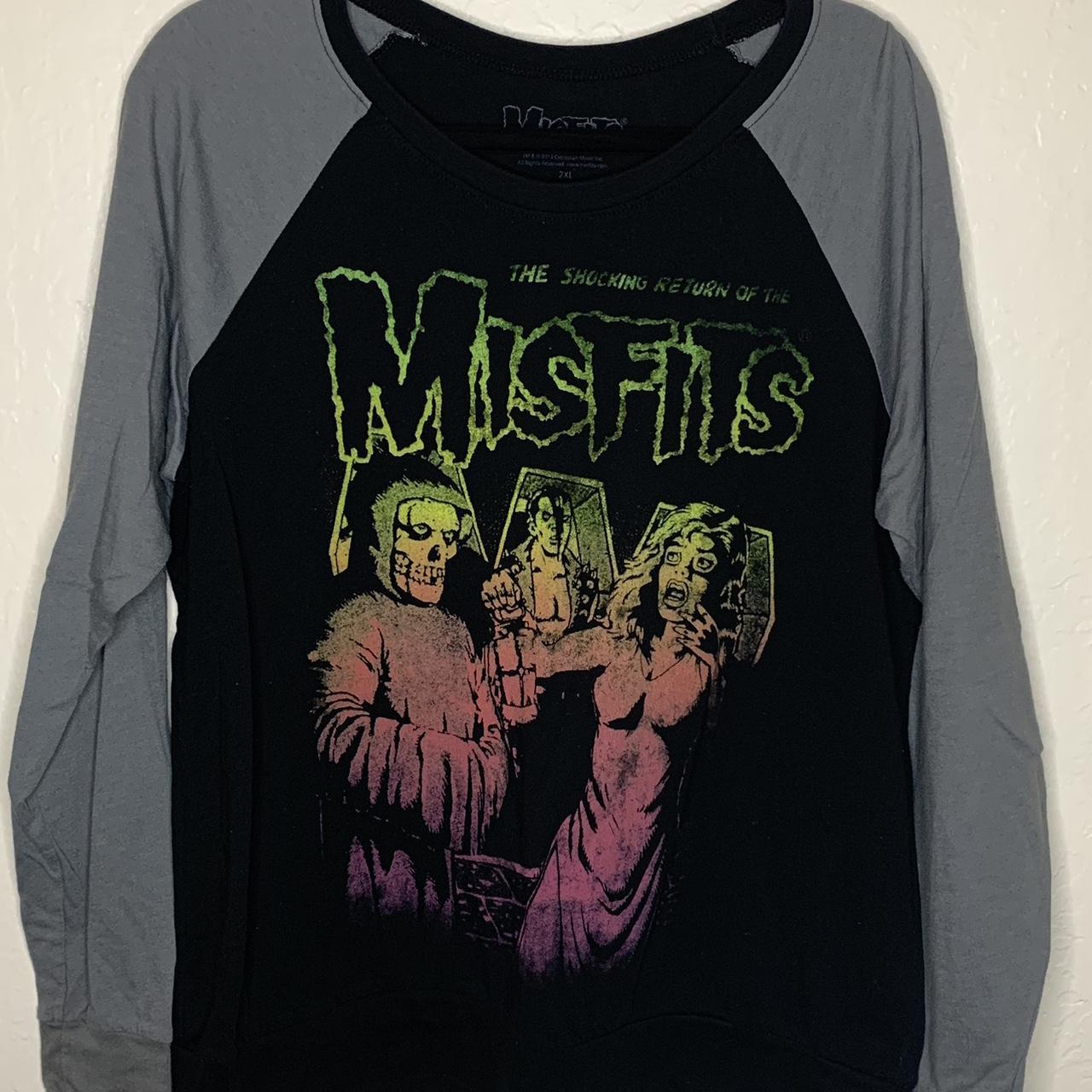 The Misfits tshirt Size xxl, I’m xs and wore it... - Depop