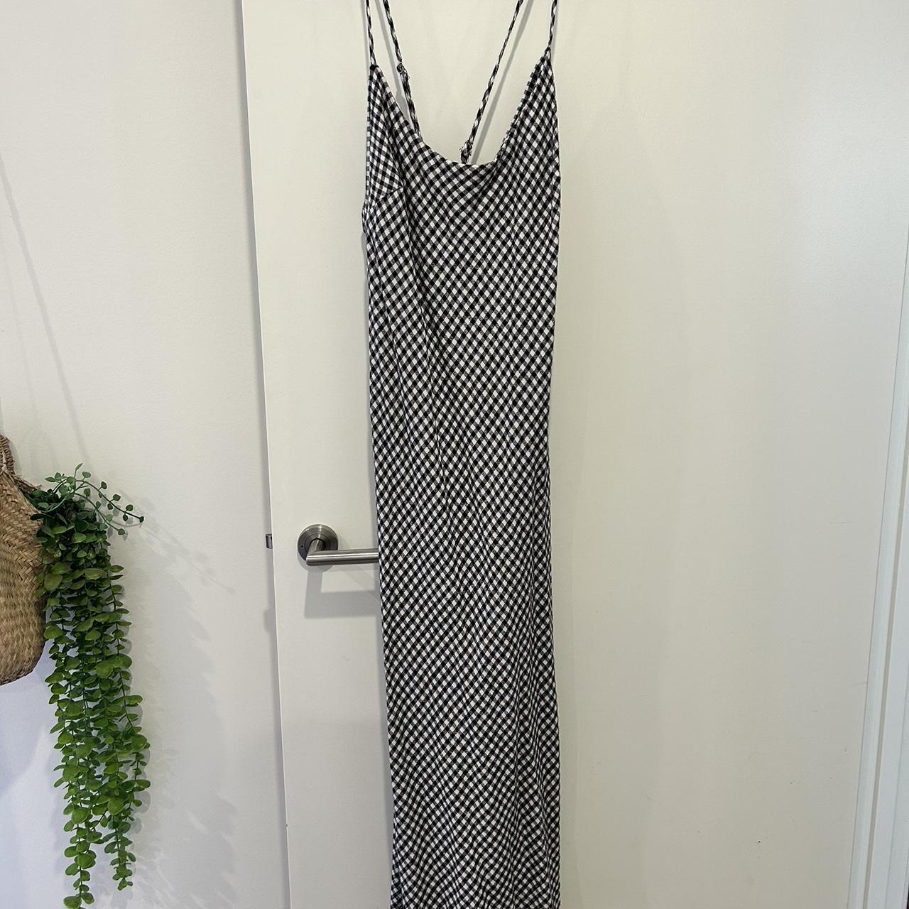 Glassons slip dress. Cross over back straps. Size 14 - Depop