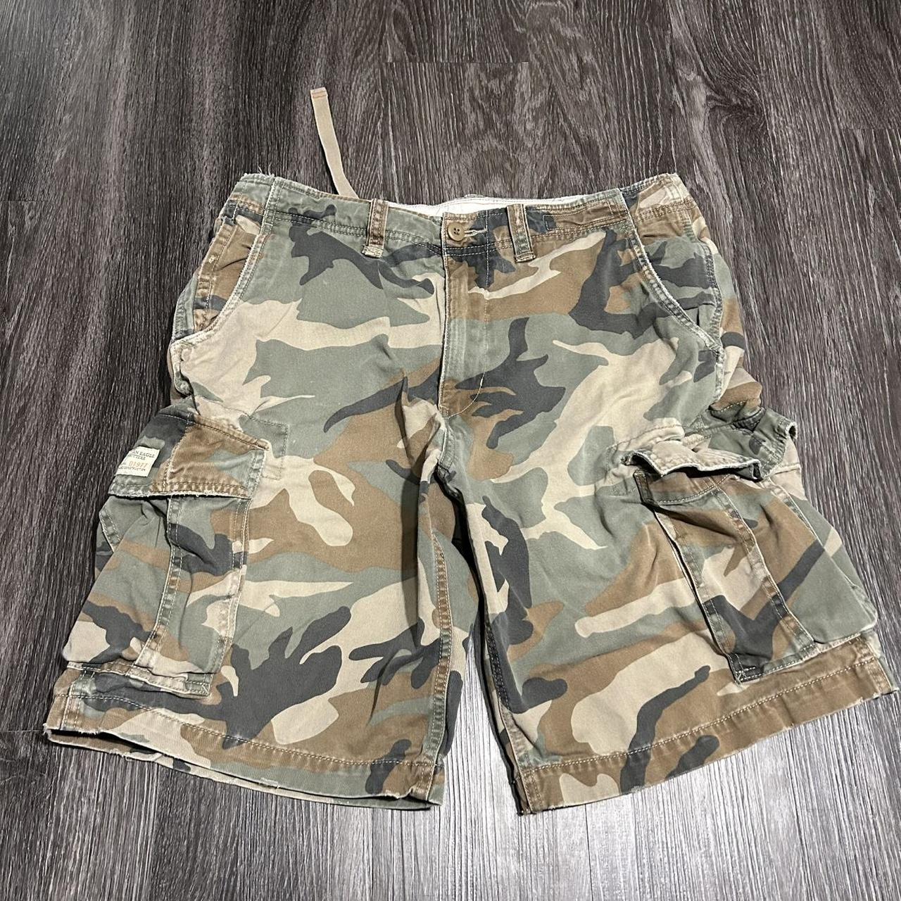 y2k grunge baggy camo cargo jorts ★ emo baggy... | Depop