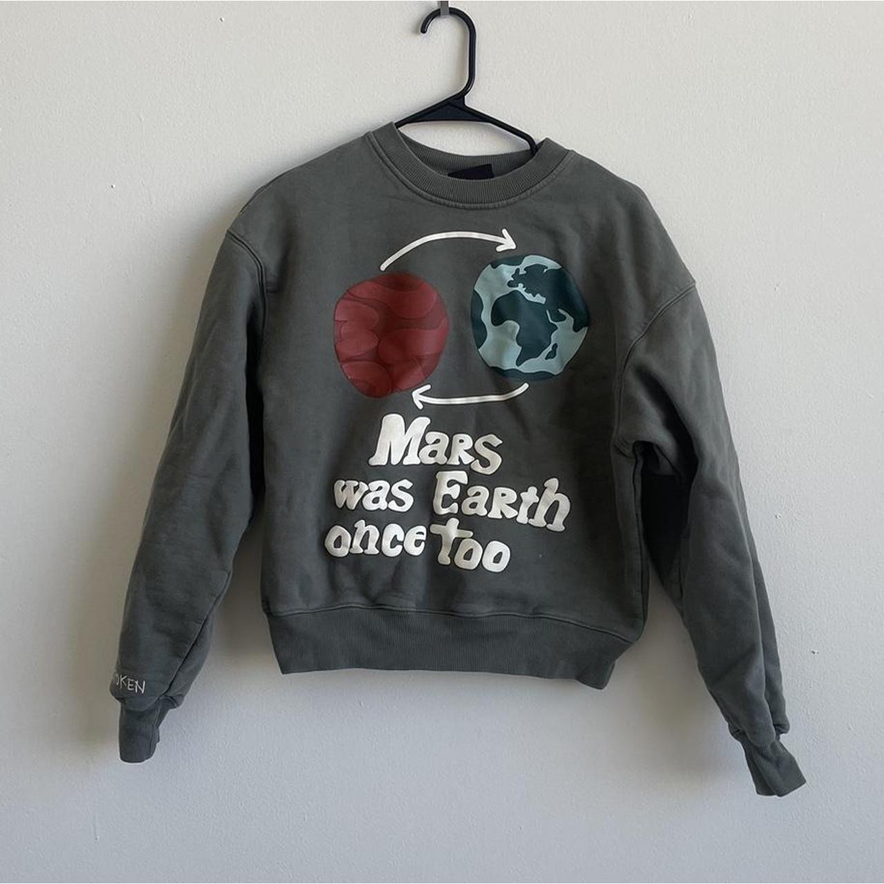 DONT BUY! OUT OF THE COUNTRY UNTIL JANUARY 2024... - Depop