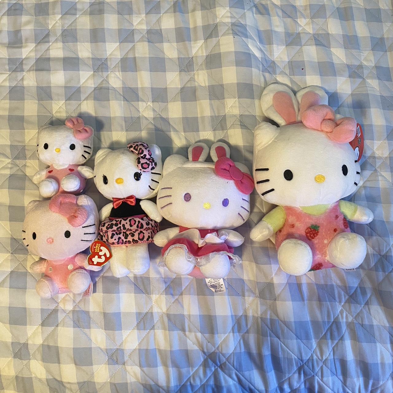 Hello kitty plush bundle | Depop