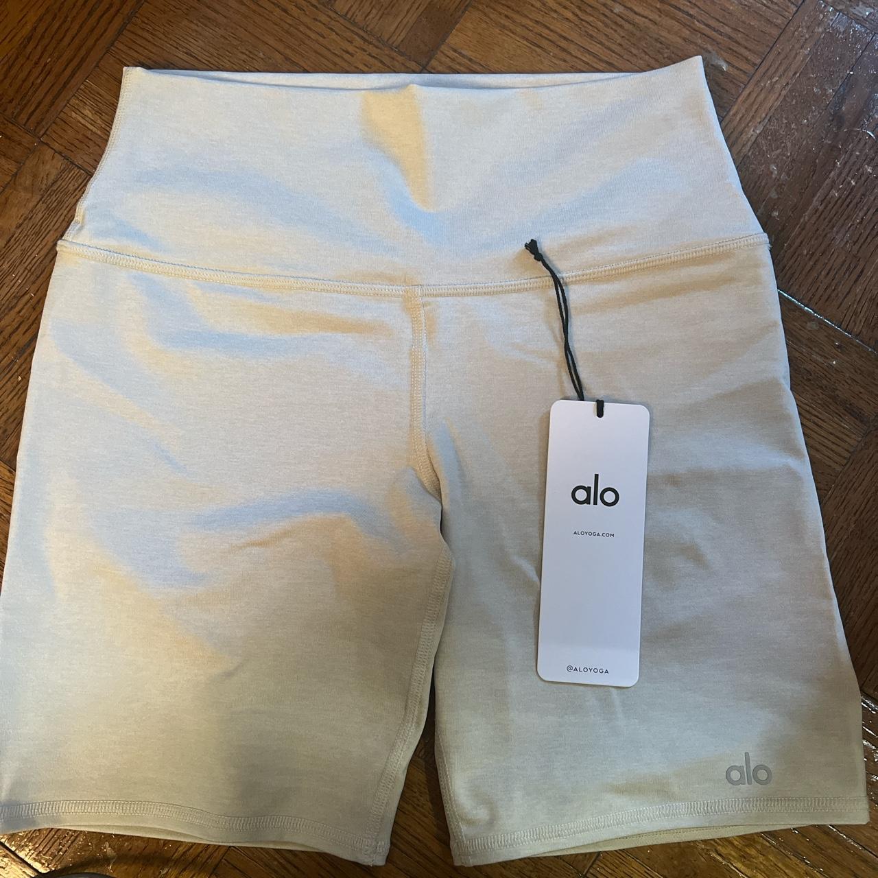 Alo biker shorts high waisted - Depop