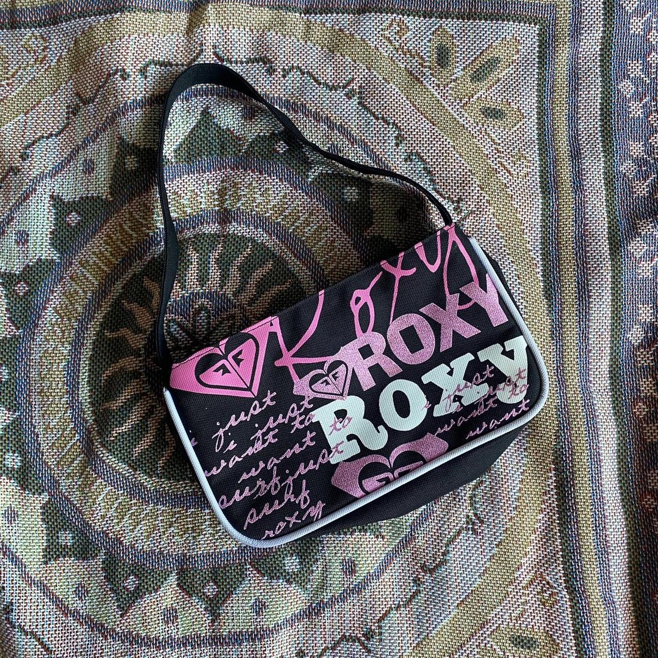 Y2k roxy handbag Good condition Book photo for... - Depop