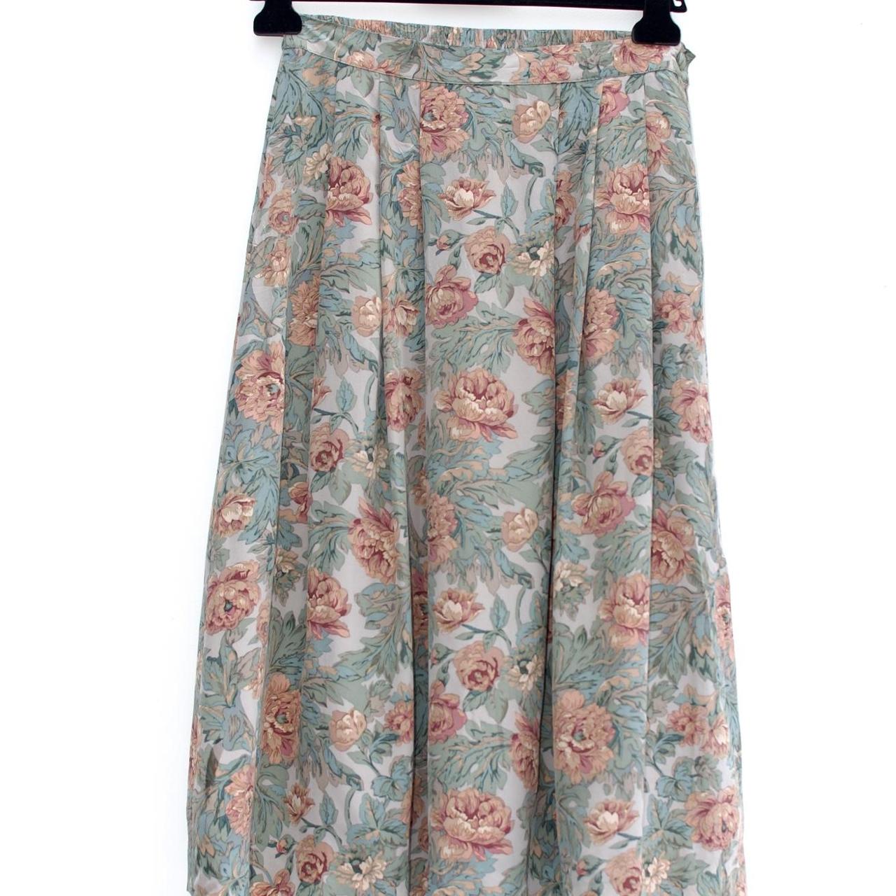 Talbots 8uk S 100% silk midi floral skirt great... - Depop