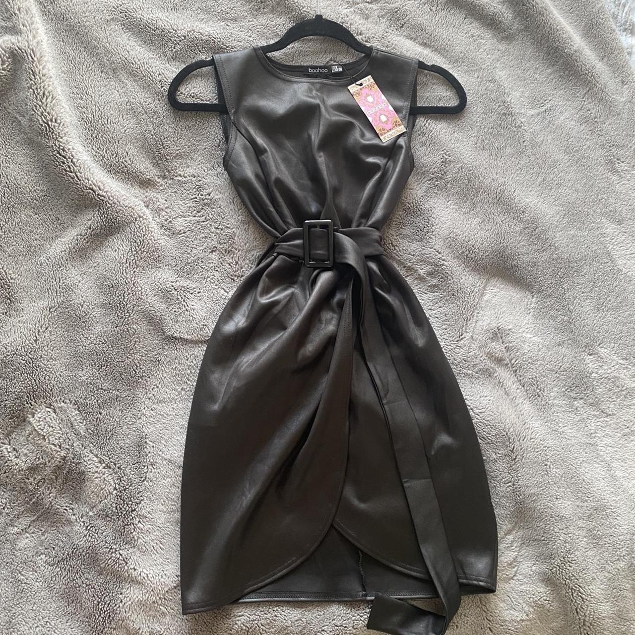 Boohoo Women's Black Dress | Depop