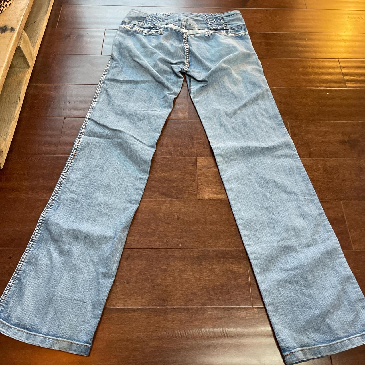 SUPER CUTE LOW RISE LIGHT WASH FLARE Y2K EARLY 2000s... - Depop