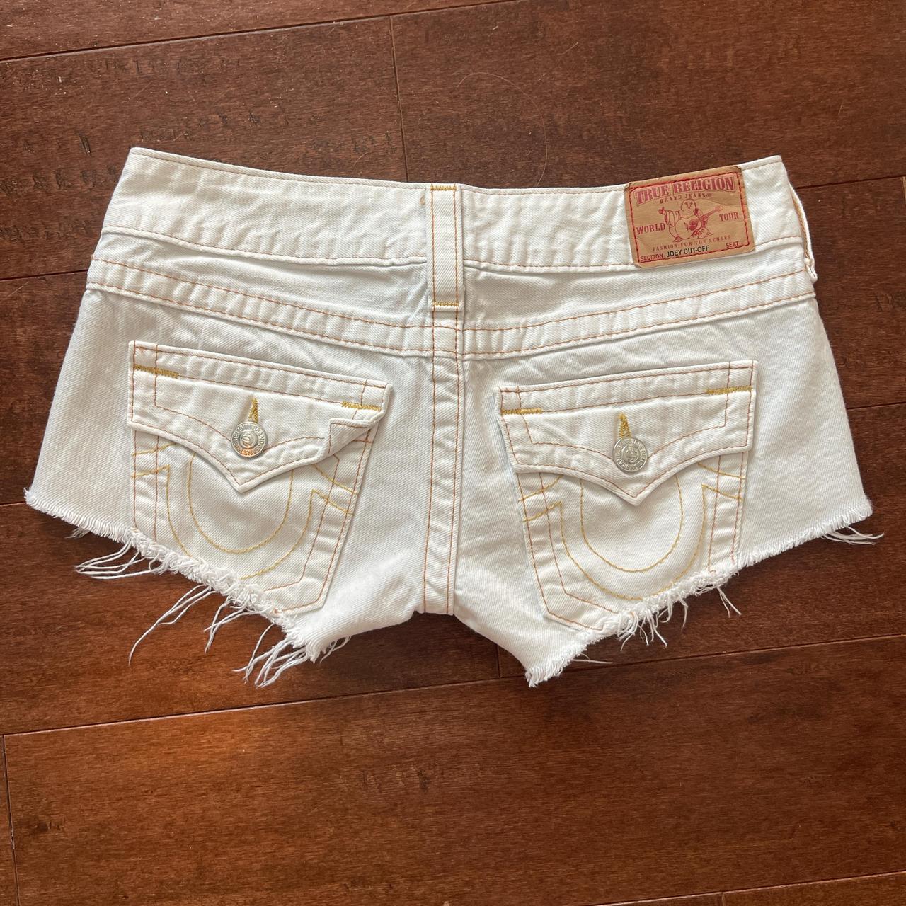 THE CUTEST VINTAGE WHITE JOEY TRUE RELIGION SLOW... | Depop