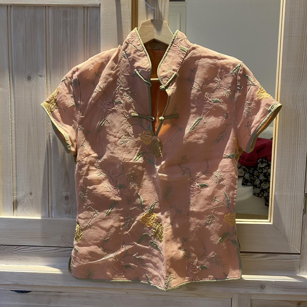 Super pretty vintage Hong Kong style pink top Qipao... - Depop