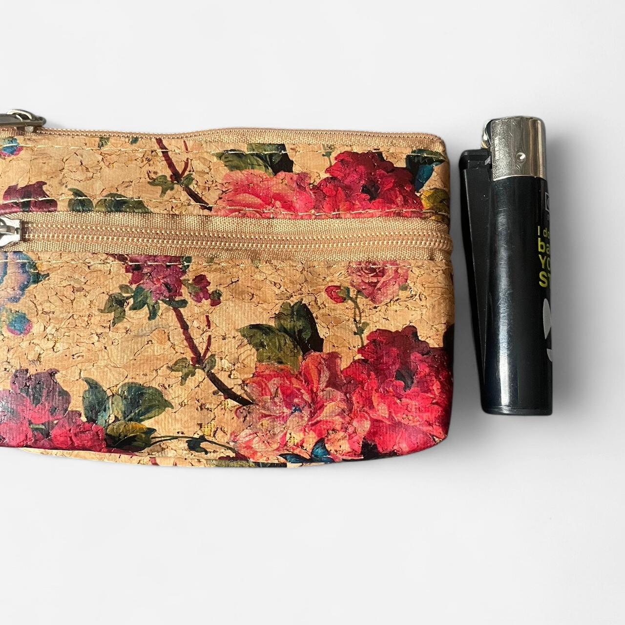 Portuguese vintage cork flower print purse with... | Depop