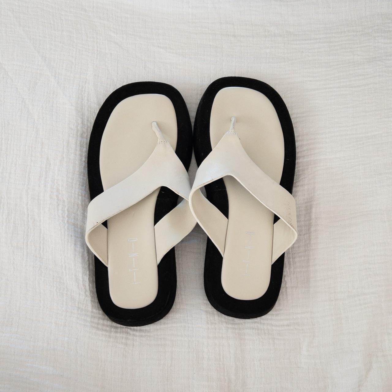 I-T-N-O Platform sandals / flip flops Scuff marks on... - Depop