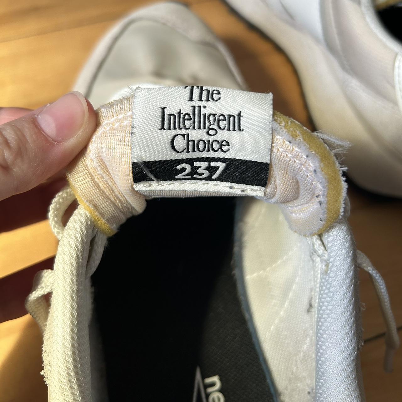 Super cute women’s New Balance 247 sneakers! Size US... - Depop