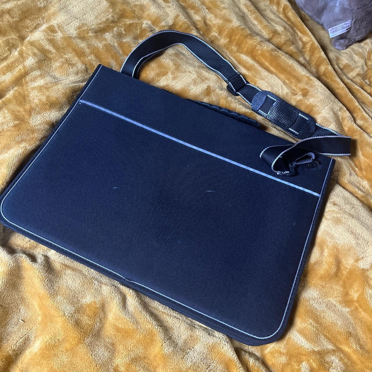 Mapac art folder A3 portfolio Art university... - Depop