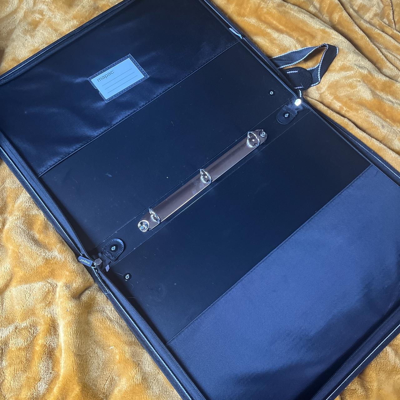 Mapac art folder A3 portfolio Art university... - Depop