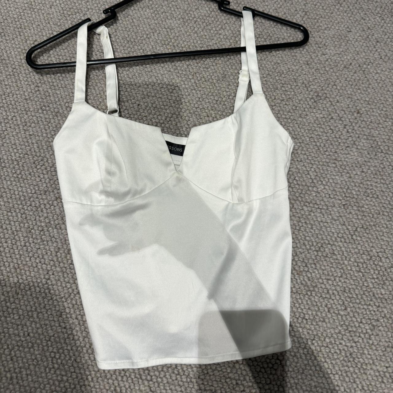glassons white top extremely flattering with zip... - Depop