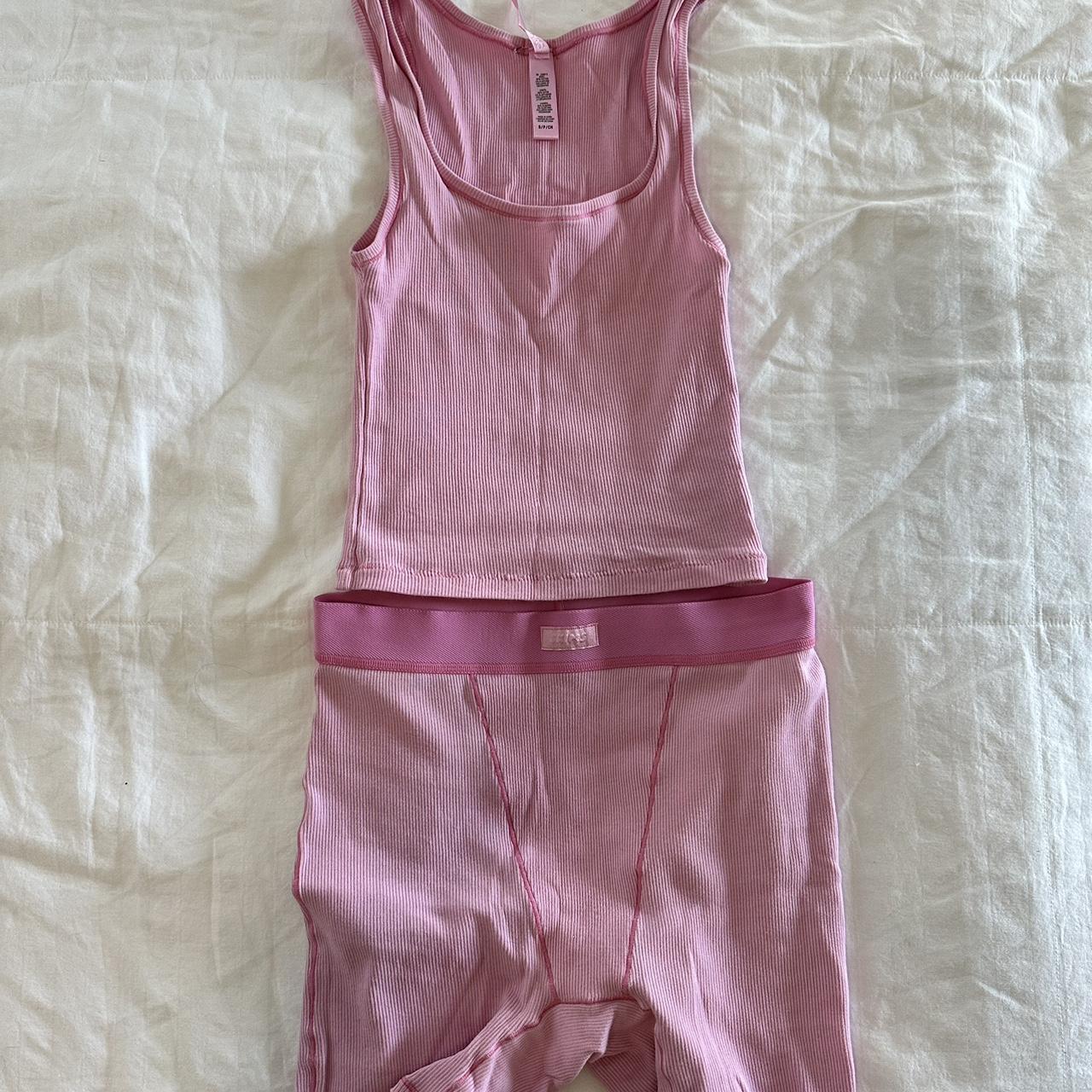 Skims pink lounge set 💓🌸🍬 -size S -worn a few times ... - Depop