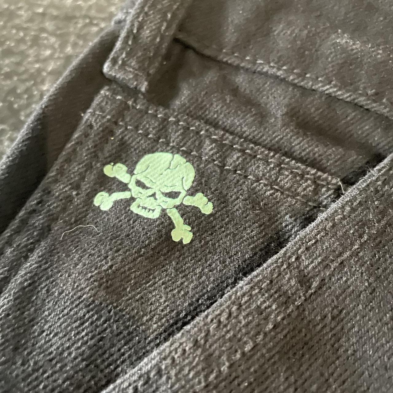 Half evil carpenter shorts size 28 really looking... - Depop