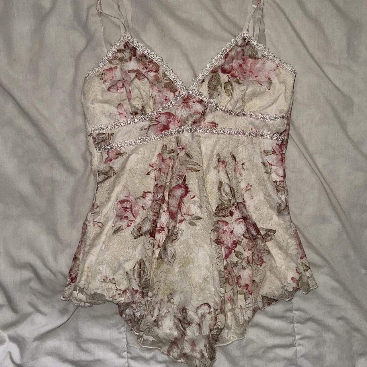 Cutest fairy core top! Fits a small/medium :)!... - Depop