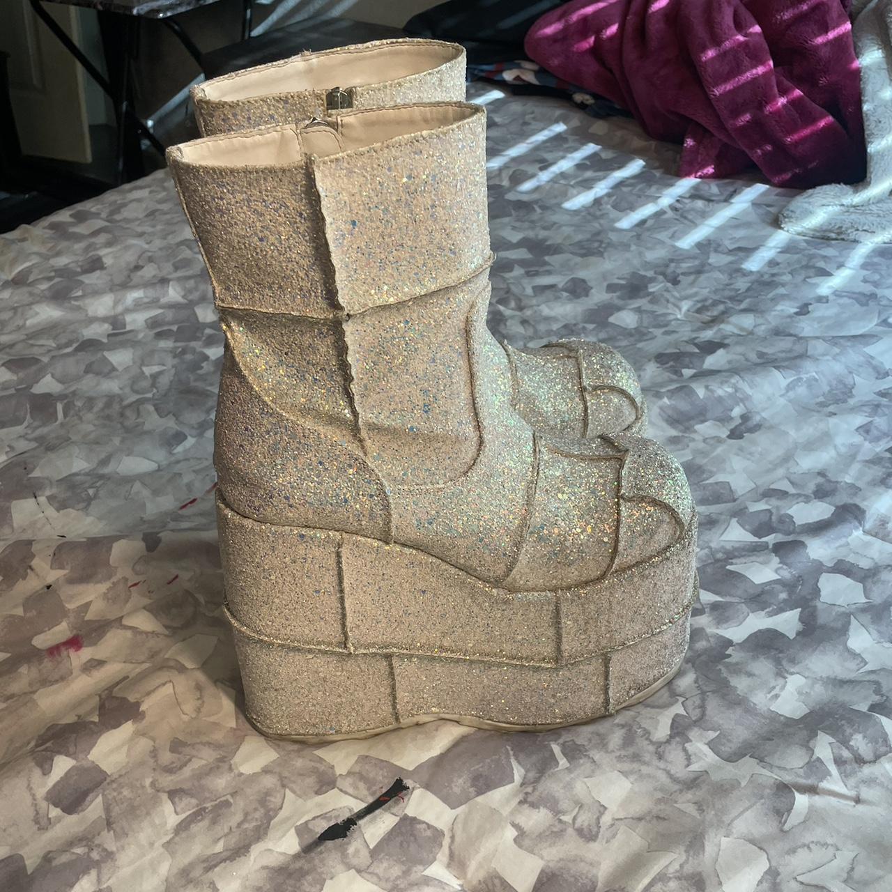 WHITE GLITTER DEMONIAS STACK - 301 - Depop