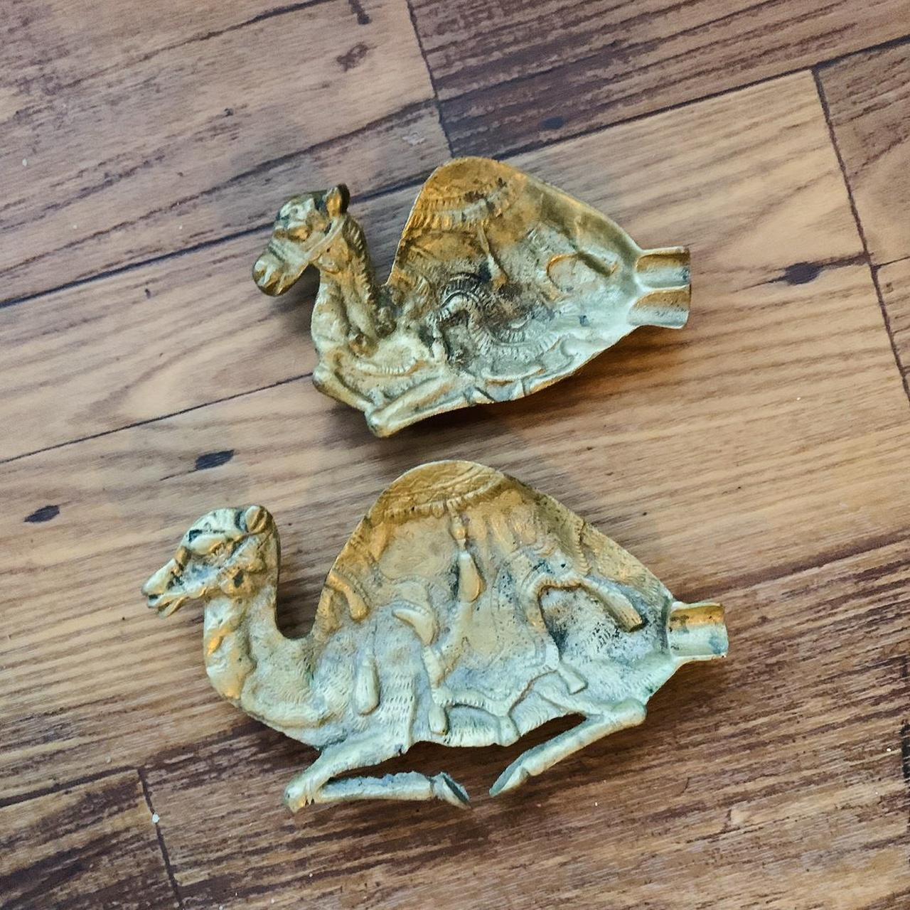 Set of 2 vintage brass camel ashtrays catch all trays - Depop