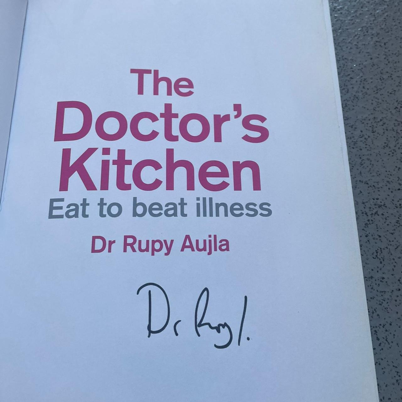 The doctors kitchen eat to beat illness signed... - Depop