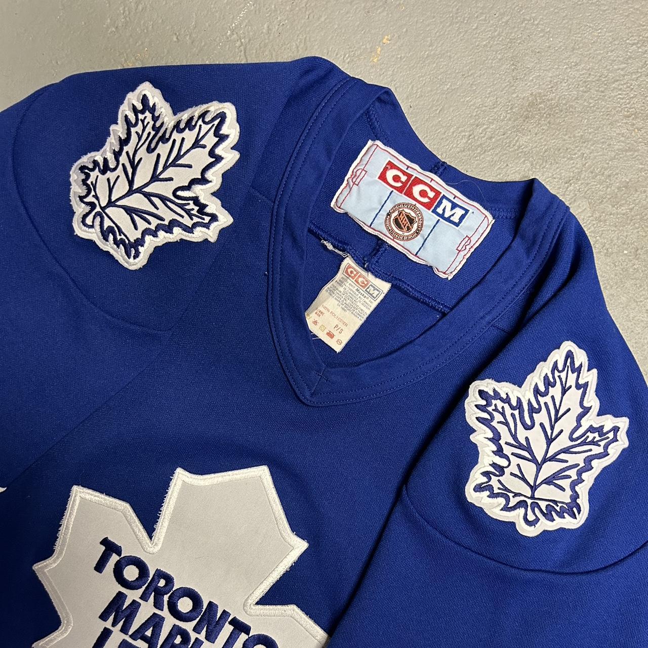 TORONTO MAPLE LEAFS VINTAGE CCM HOME JERSEY Size is... - Depop