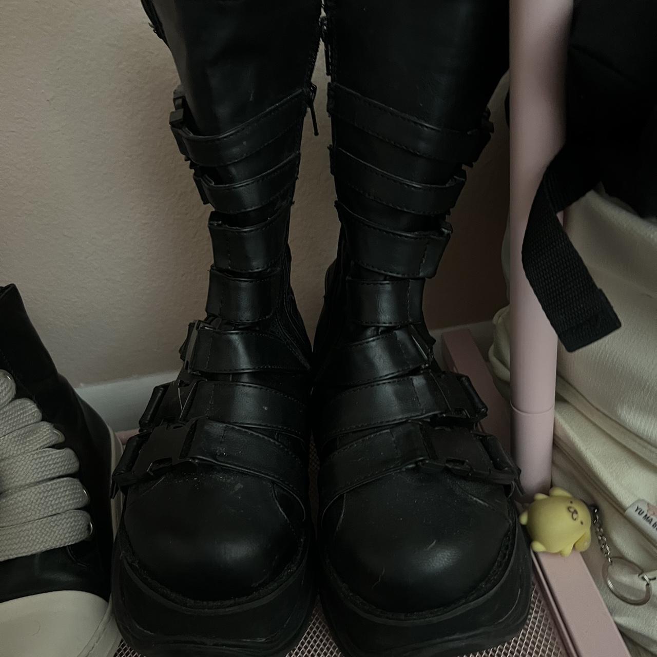 demonia neptune 210 womens 7 us 🎀 - Depop