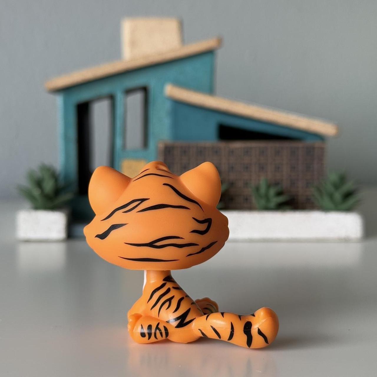 Littlest Pet Shop Orange Tiger Tabby Cat #905 🚨 May... - Depop