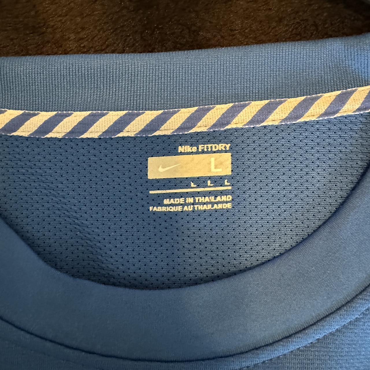 Manchester United Vintage Kit - Depop