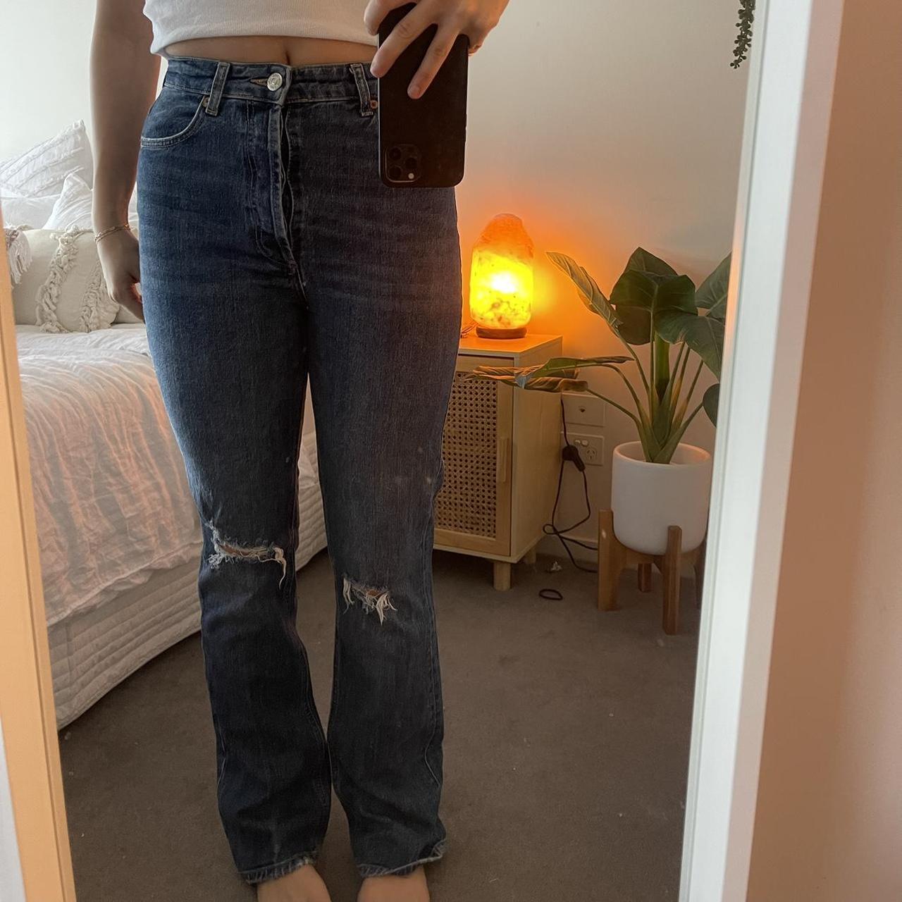nice fitting zara jeans size 38 - Depop