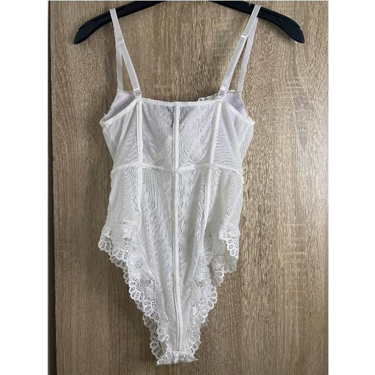 PrettyLittleThing Women's White Bodysuit | Depop