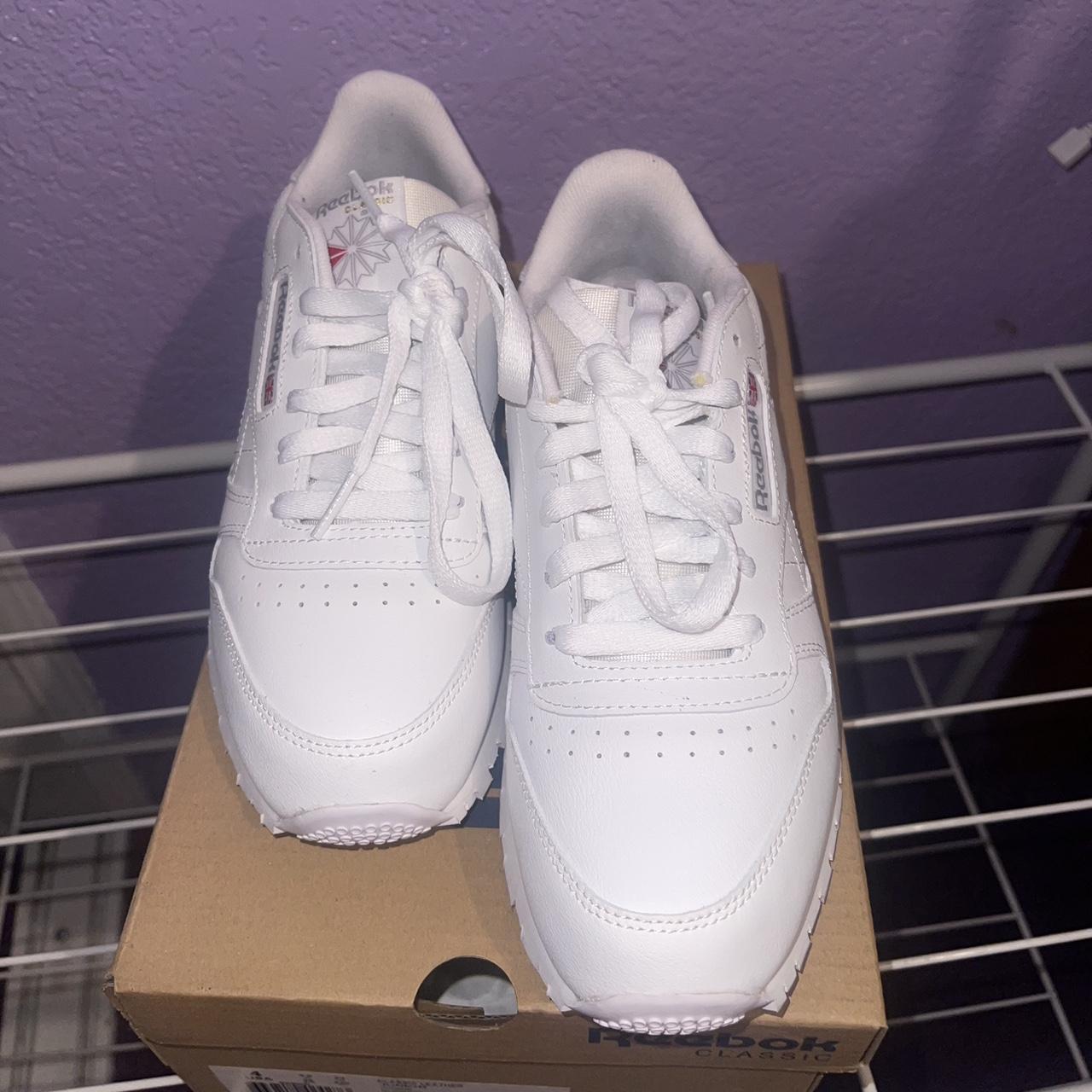 Size 4 junior reeboks fits like a women’s... - Depop