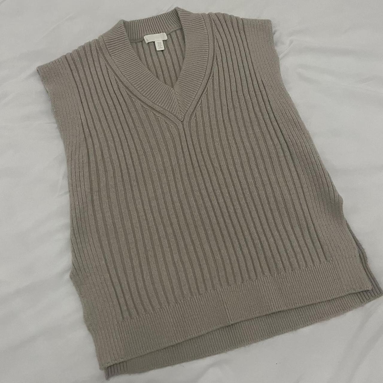 H&M greige knit sweater vest Size xs - Depop