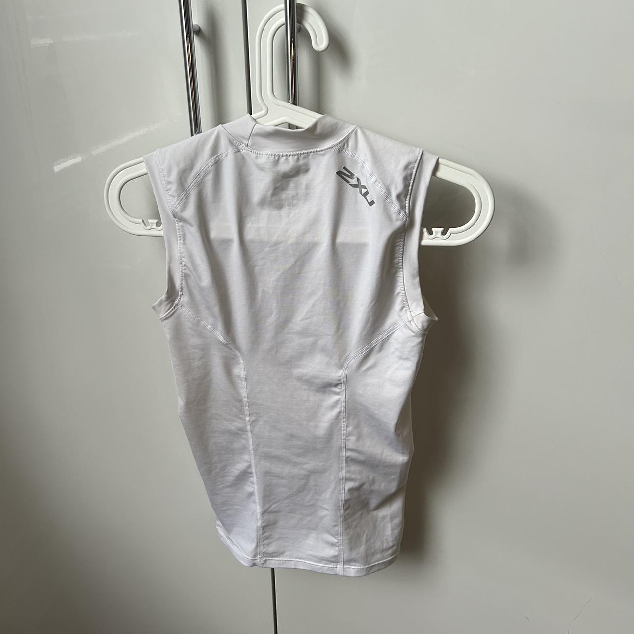 2XU running top Based in Eastern suburbs of... - Depop