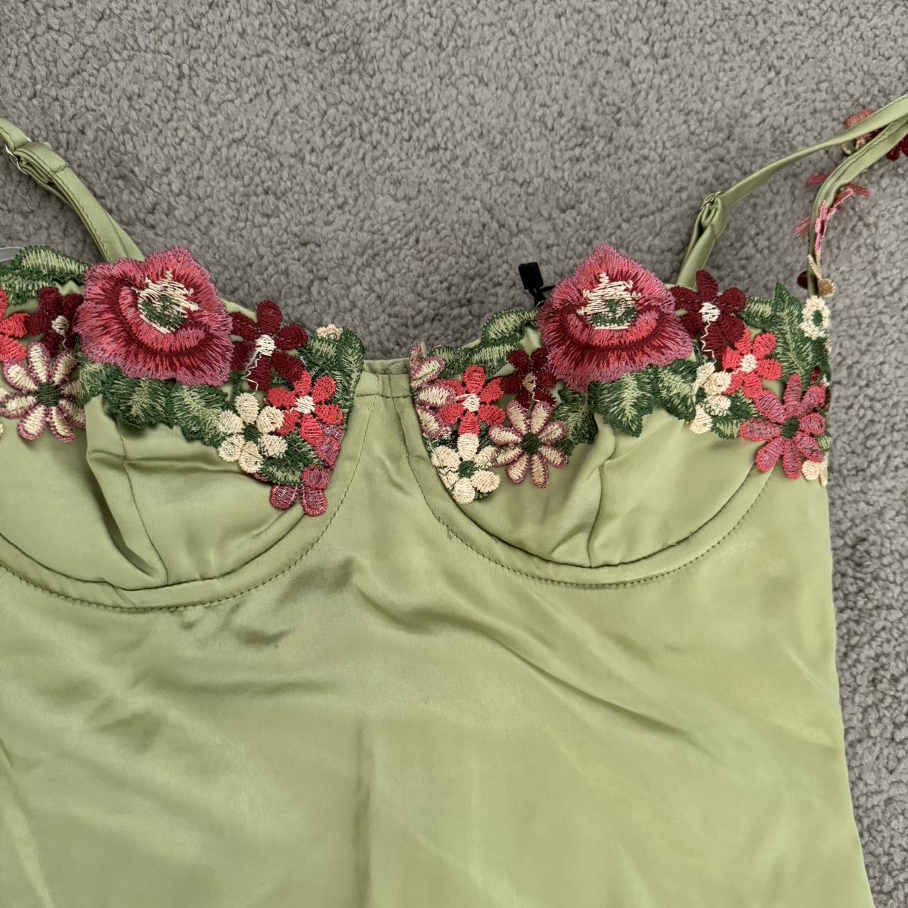 Princess polly dress! So cute, never worn w tags.... - Depop