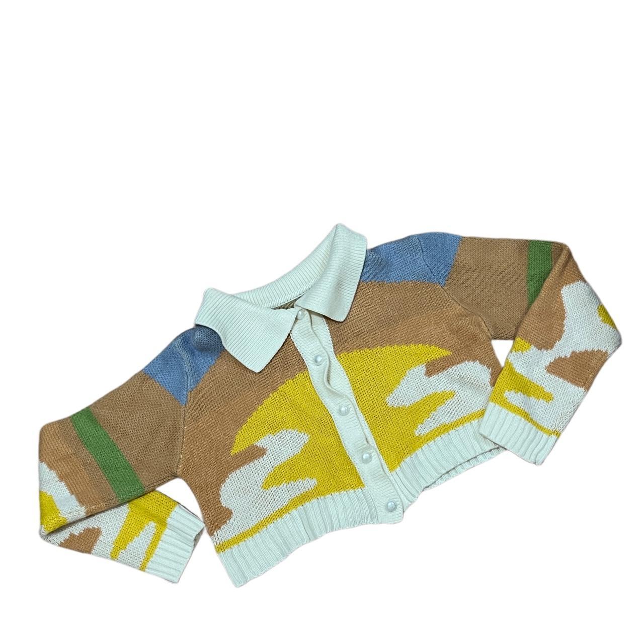 Cute cropped sweater with pearl buttons. Only worn... - Depop