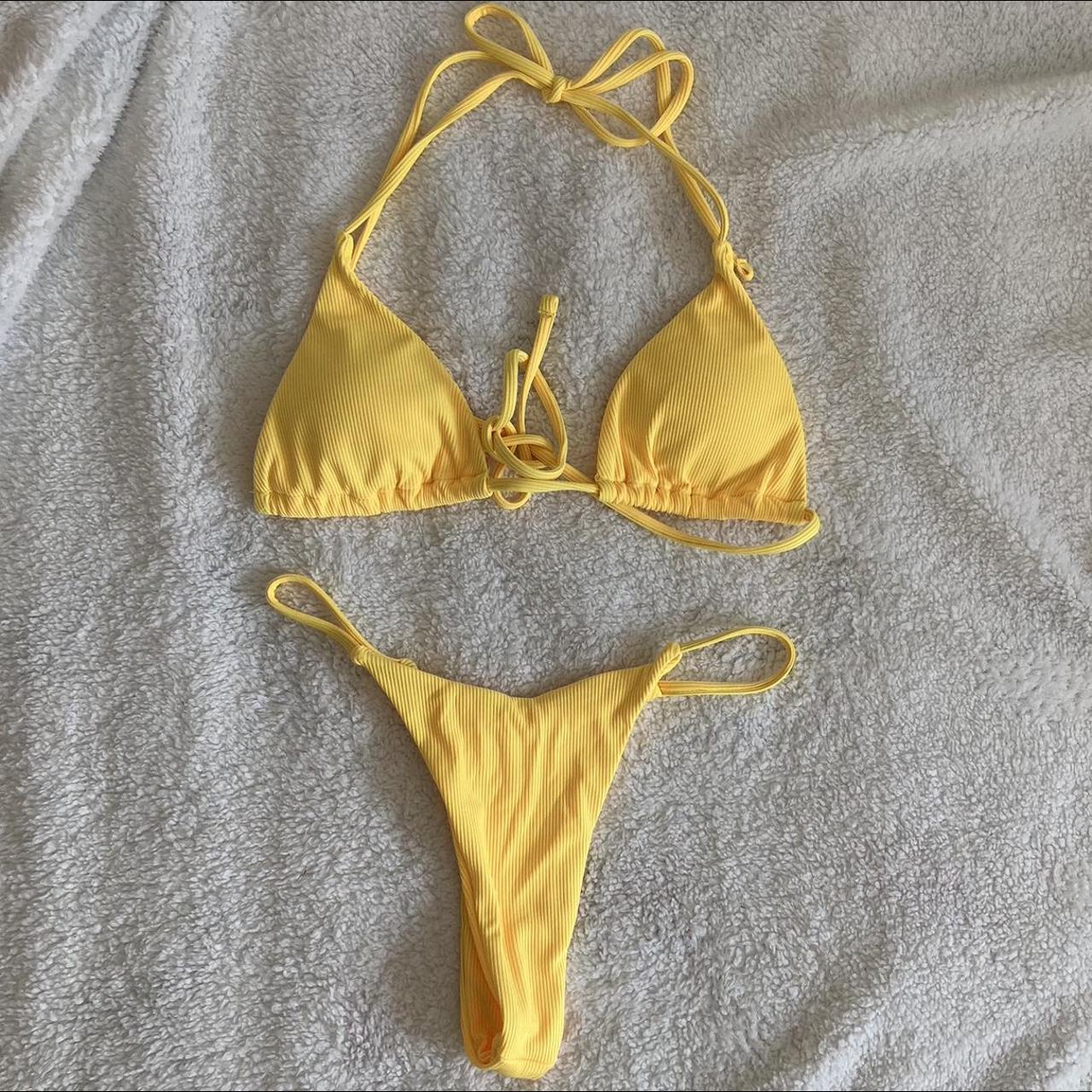 Women's Yellow Bikinis-and-tankini-sets | Depop