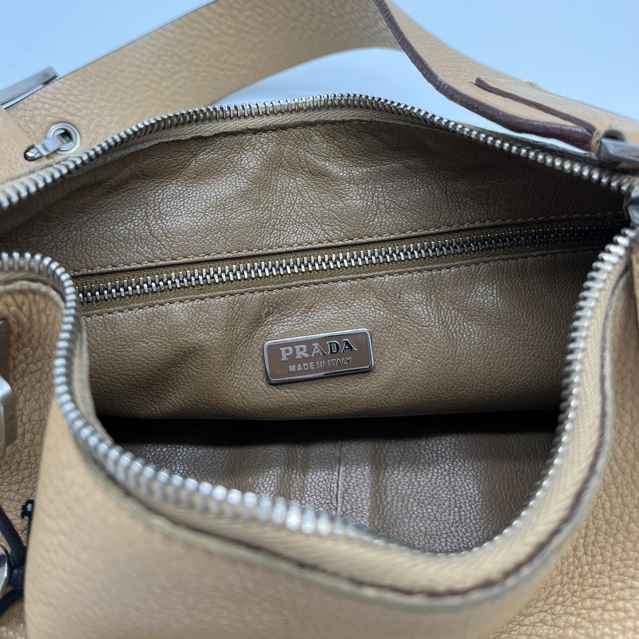 🤎 Vintage Prada baguette bag Tan leather shoulder... - Depop
