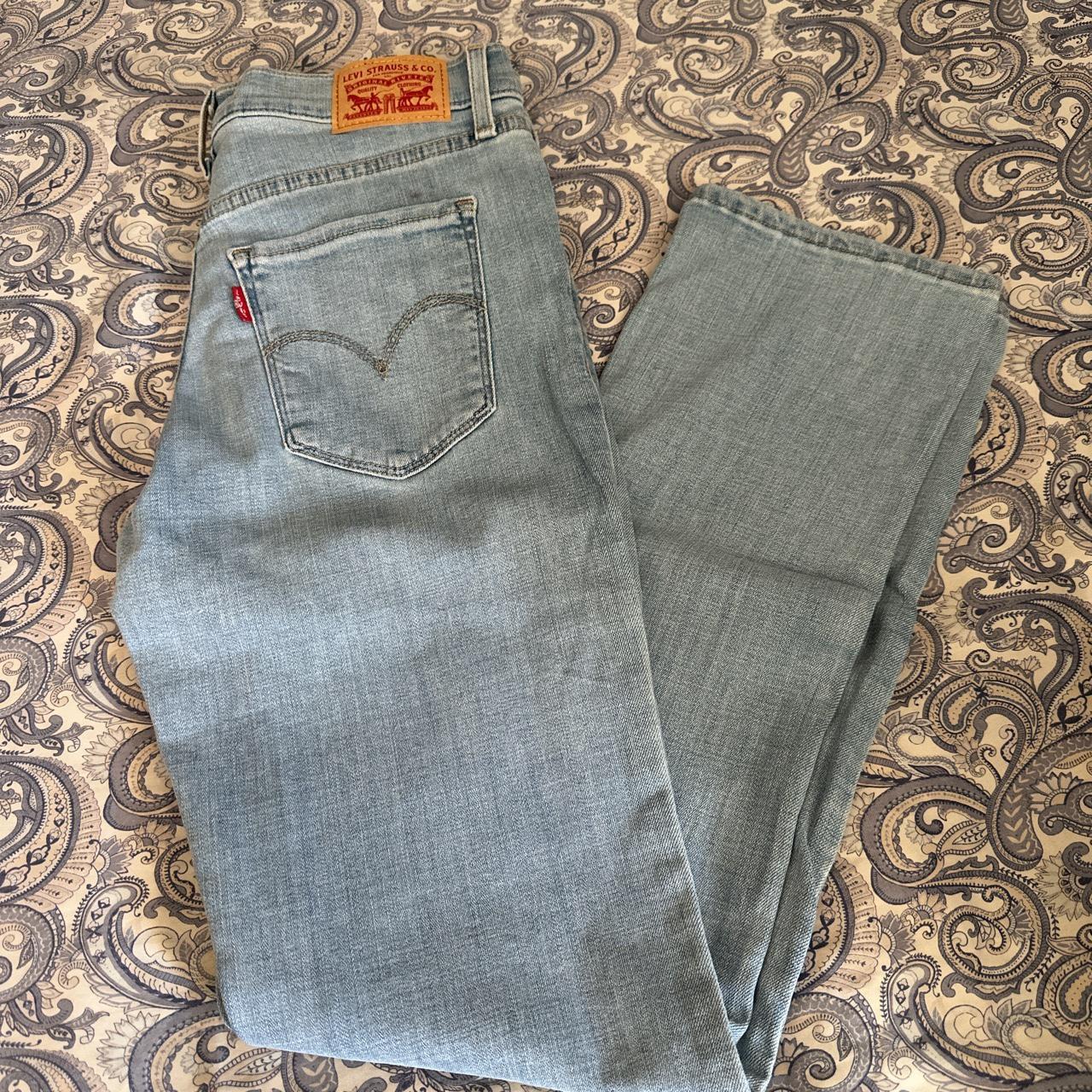 Levis shaping straight jeans!! Size 27 fits 25-27... - Depop