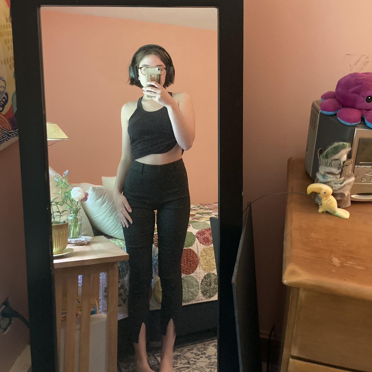 Princess Polly capris. Zipper is slightly uneven but... - Depop