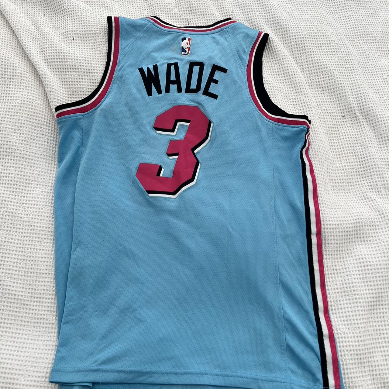 Dwayne Wade Nike Jersey Miami Heat sized Medium - Depop