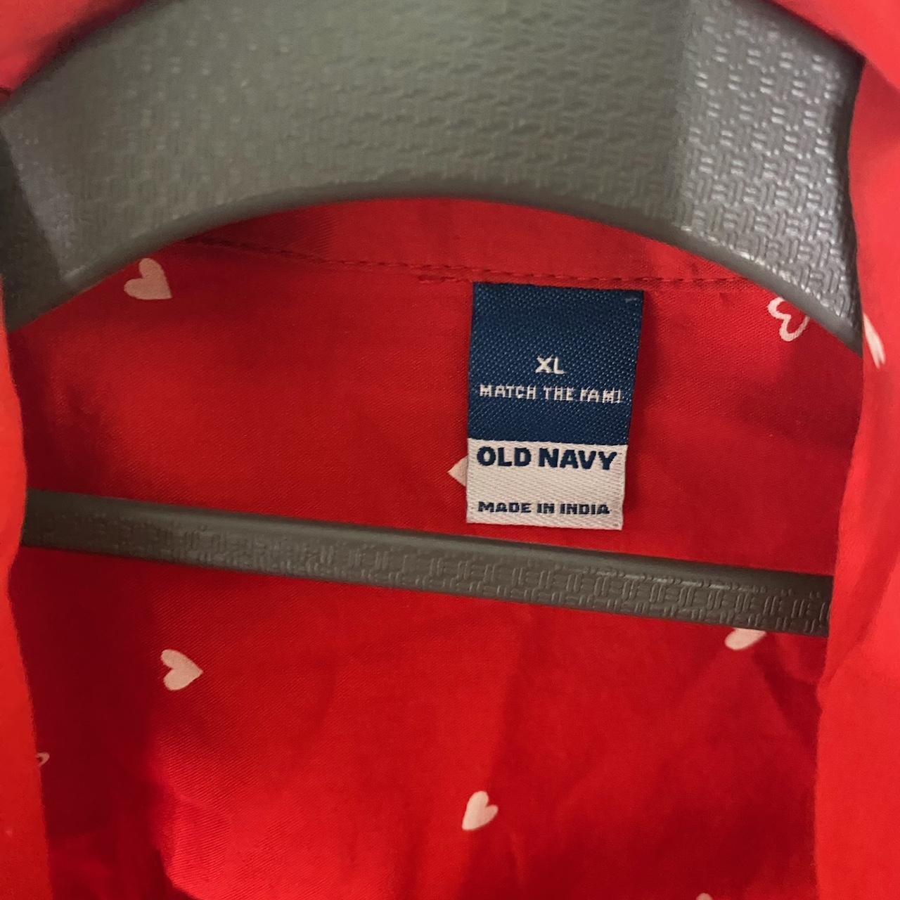 Old Navy red button up collared top w white little... - Depop