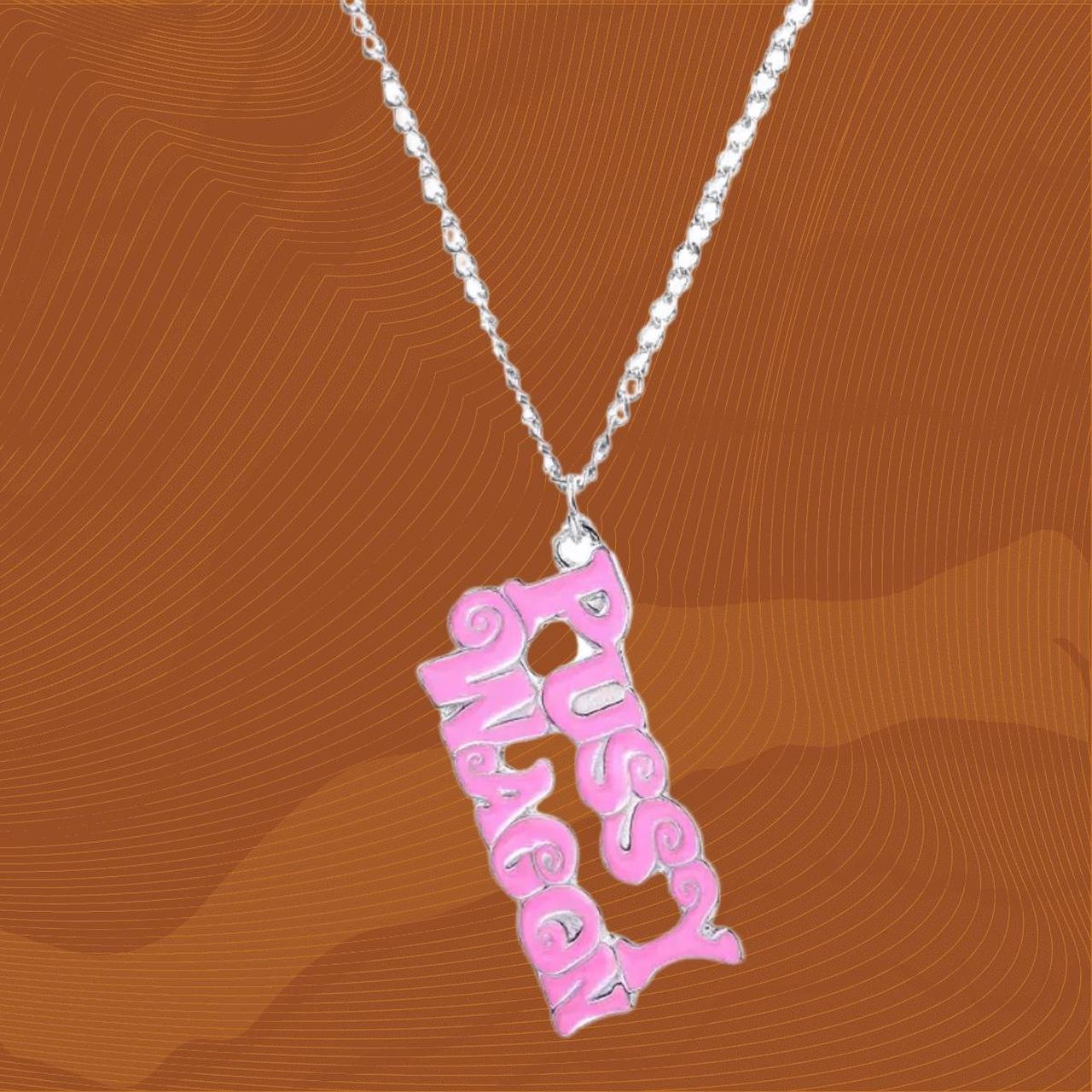 Wagon Chain ( pink ) Brand New 555jewels - Depop