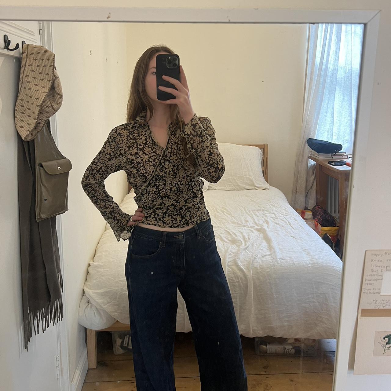 Anne Taylor Loft Vintage Blouse Ties in back... - Depop