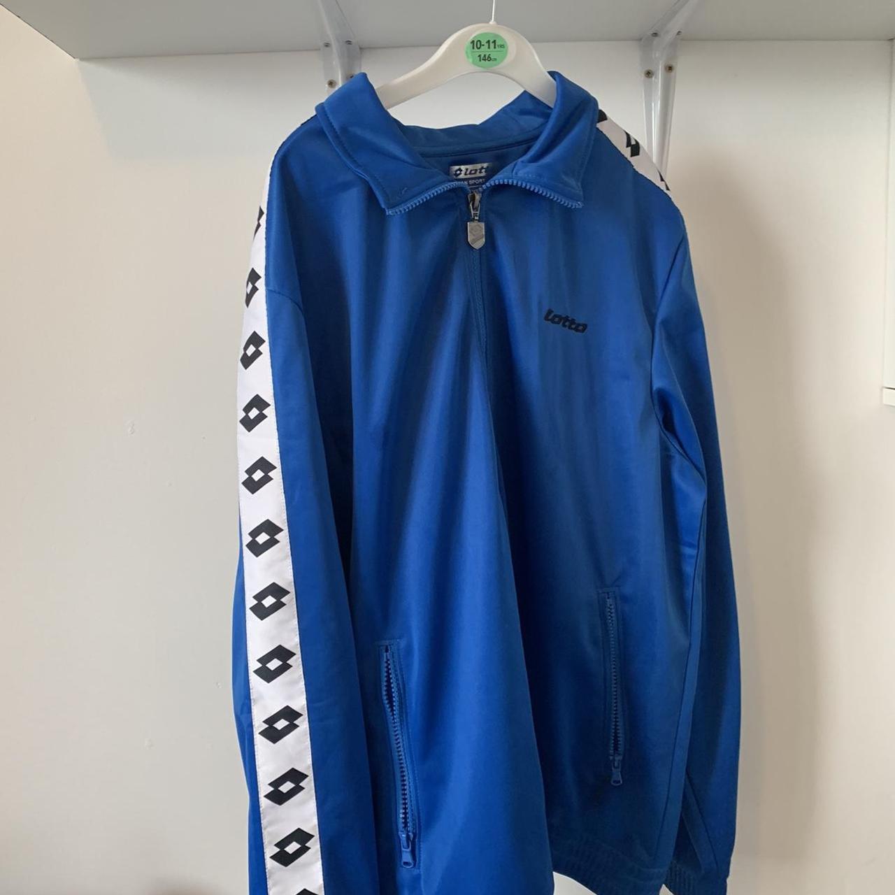 Retro style Lotto jacket - size Large but fits a... - Depop