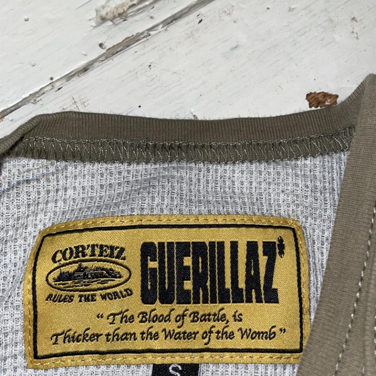 Corteiz Women's Khaki and Green Crop-top | Depop